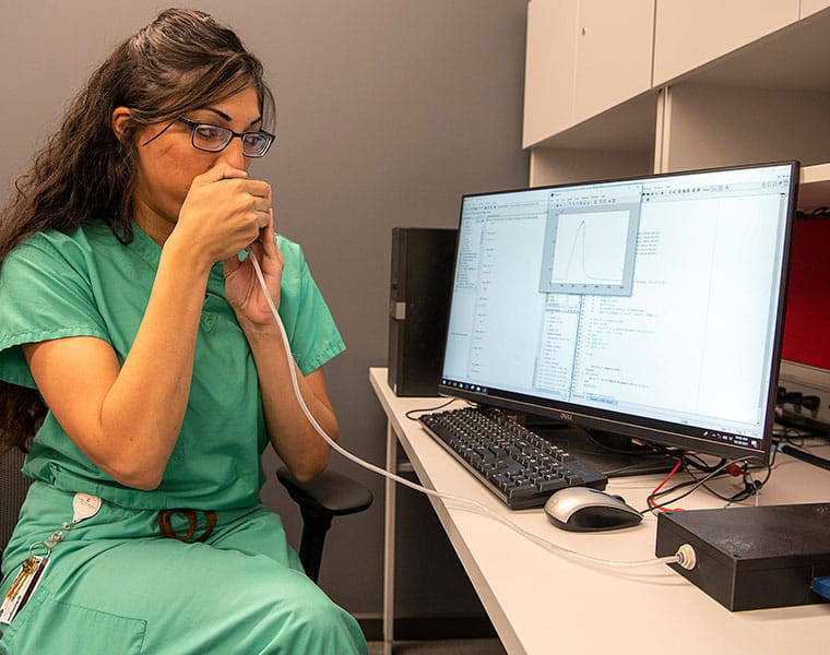 Ohio State breath test can identify COVID-19 in critically ill patients ...